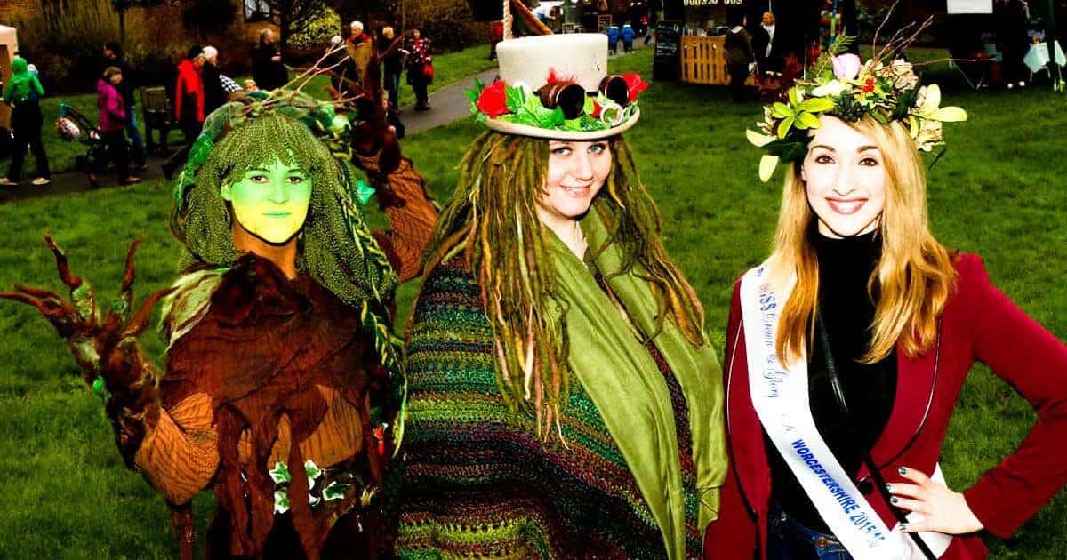 Wassailing traditions in the West Country - Wassailing Bristol